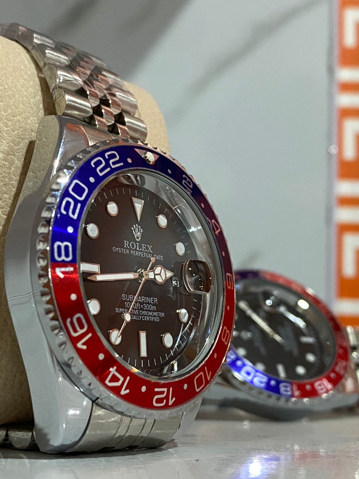 Gmt-master ii pepsi-blue-red-bezel-stainless-steel-jubilee-watch