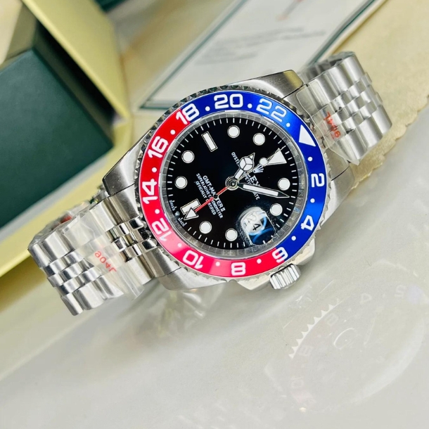 Gmt-master ii pepsi-blue-red-bezel-stainless-steel-jubilee-watch